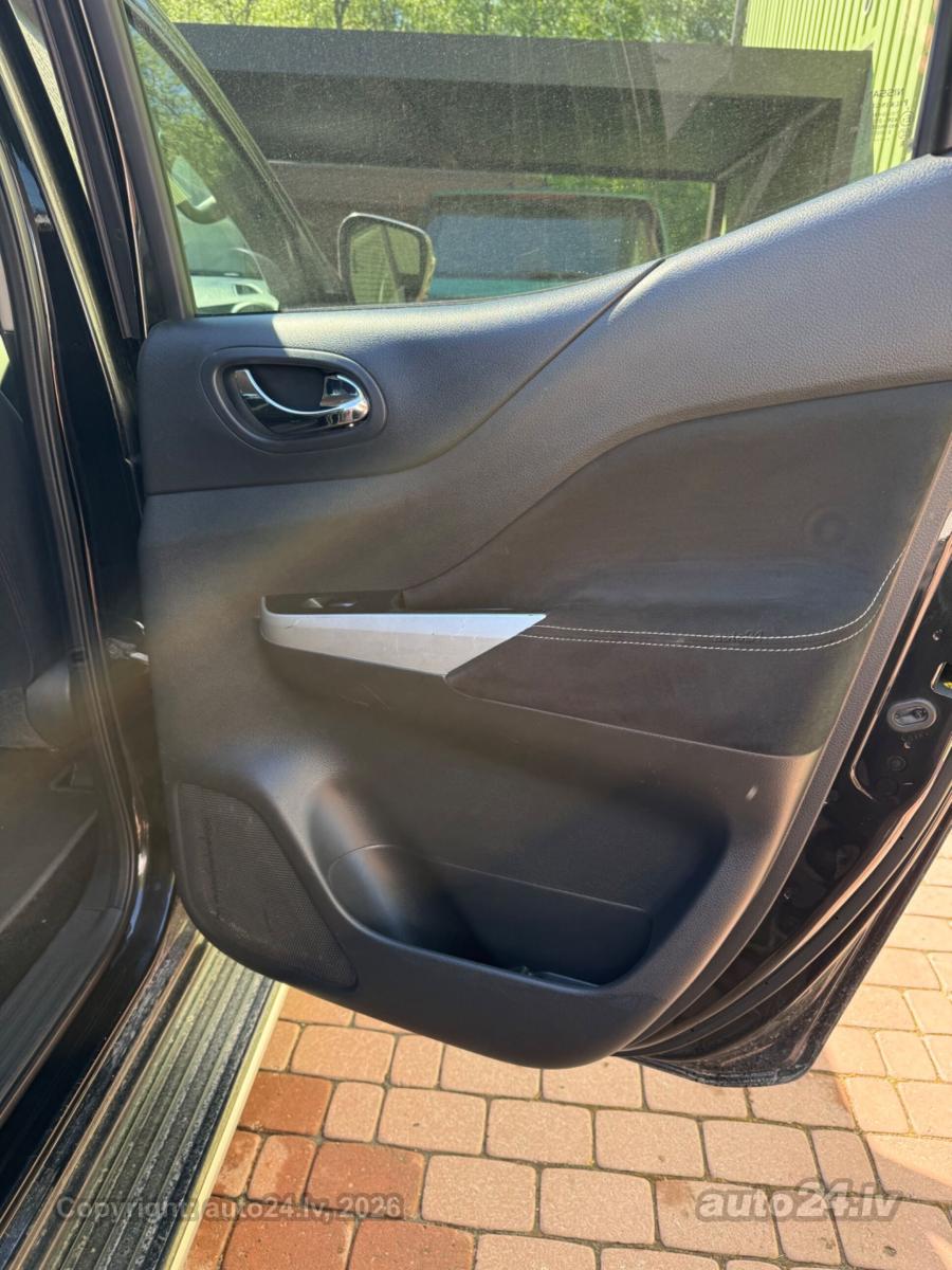 Melns Nissan NP300 2017 Tallina, ar dzinēja tilpumu 2.30 L un nobraukumu 295 tūkst. km par 16000 €, foto 20 vietnē AUTOMOTO.COM.LV
