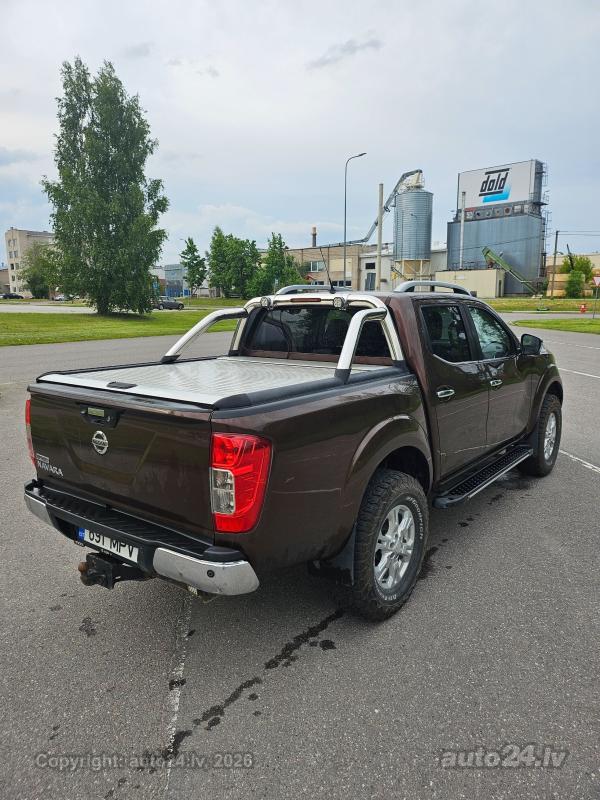 Brown Nissan NP300 2016 in Tallinn, with an engine capacity of 2.30 L and mileage of 234 thousand km for 17000 €, photo 5 on AUTOMOTO.COM.LV