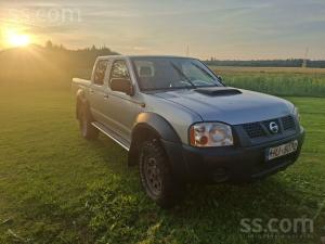 Pelēks Nissan NP300 2009 Valmiera, ar dzinēja tilpumu 2.50 L un nobraukumu 450 tūkst. km par 3500 €, foto 1 vietnē AUTOMOTO.COM.LV