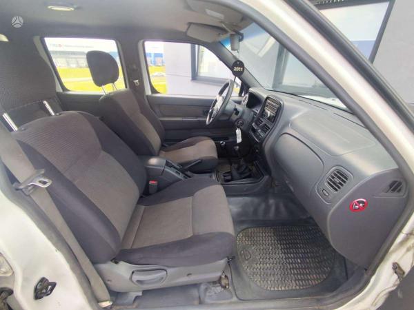 Balts Nissan NP300 2011 Viļņa, ar dzinēja tilpumu 2.50 L un nobraukumu 211 tūkst. km par 6900 €, foto 6 vietnē AUTOMOTO.COM.LV