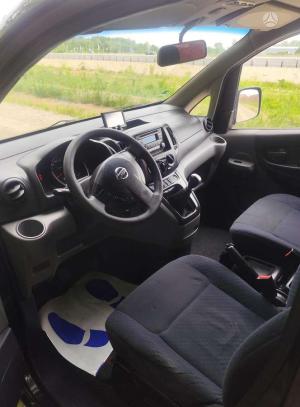 Melns Nissan NV200 2012 Šauļi, ar dzinēja tilpumu 1.50 L un nobraukumu 239 tūkst. km par 5650 €, foto 13 vietnē AUTOMOTO.COM.LV