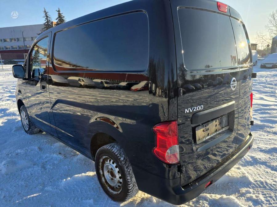 Black Nissan NV200 2014 in Marijampole, with an engine capacity of 1.46 L and mileage of 162 thousand km for 4200 €, photo 2 on AUTOMOTO.COM.LV