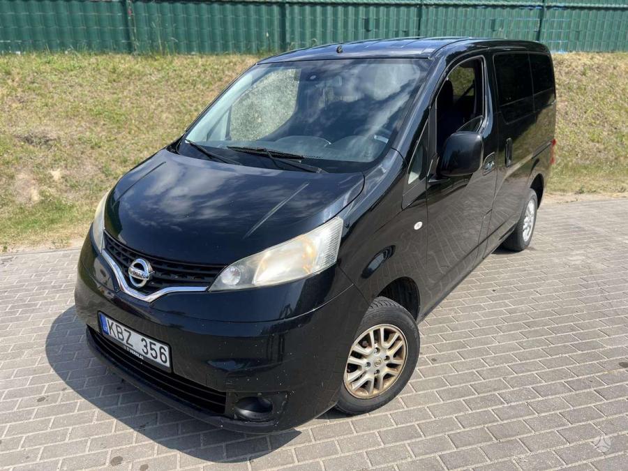 Melns Nissan NV200 2016 Viļņa, ar dzinēja tilpumu 1.46 L un nobraukumu 248 tūkst. km par 3700 €, foto 4 vietnē AUTOMOTO.COM.LV