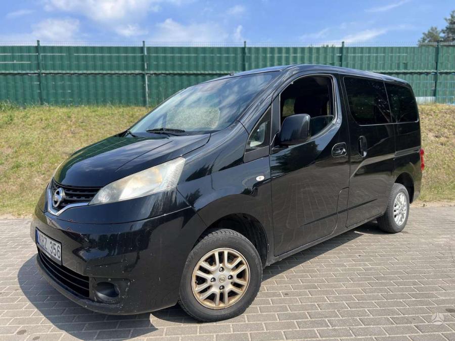 Melns Nissan NV200 2016 Viļņa, ar dzinēja tilpumu 1.46 L un nobraukumu 248 tūkst. km par 3700 €, foto 5 vietnē AUTOMOTO.COM.LV