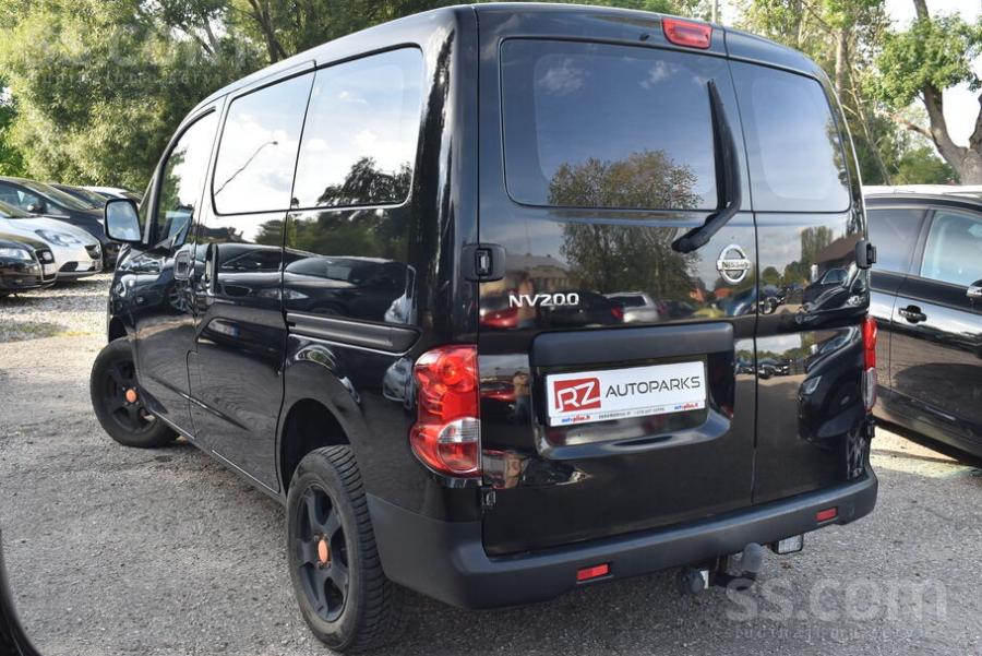Black Nissan NV200 2012 in Kuldiga, with an engine capacity of 1.50 L and mileage of 0 thousand km for 4990 €, photo 4 on AUTOMOTO.COM.LV