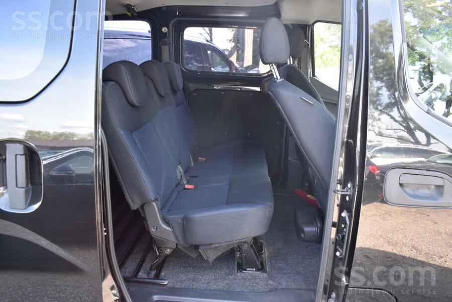 Black Nissan NV200 2012 in Kuldiga, with an engine capacity of 1.50 L and mileage of 0 thousand km for 4990 €, photo 9 on AUTOMOTO.COM.LV