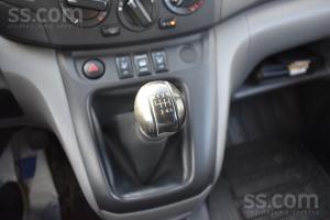 Black Nissan NV200 2012 in Kuldiga, with an engine capacity of 1.50 L and mileage of 0 thousand km for 4990 €, photo 10 on AUTOMOTO.COM.LV