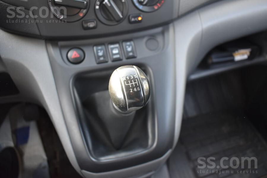 Black Nissan NV200 2012 in Kuldiga, with an engine capacity of 1.50 L and mileage of 0 thousand km for 4990 €, photo 10 on AUTOMOTO.COM.LV