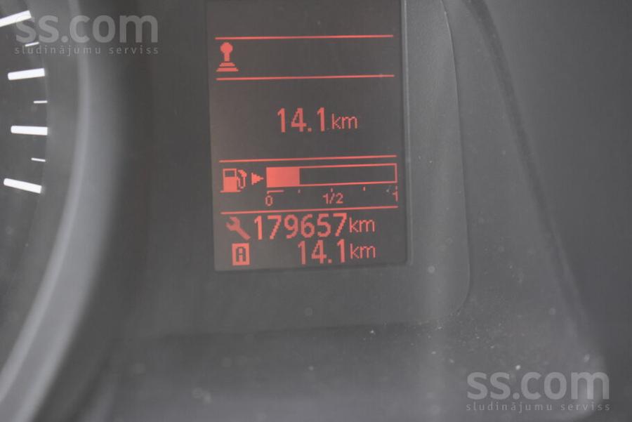 Black Nissan NV200 2012 in Kuldiga, with an engine capacity of 1.50 L and mileage of 0 thousand km for 4990 €, photo 14 on AUTOMOTO.COM.LV
