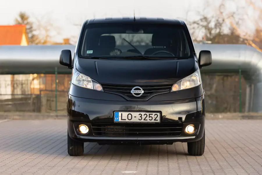 Черный Ниссан NV200 2012 в Елгава, объемом двигателя 1.50 л и пробегом 265 тыс. км за 4700 €, фото 7 на AUTOMOTO.COM.LV
