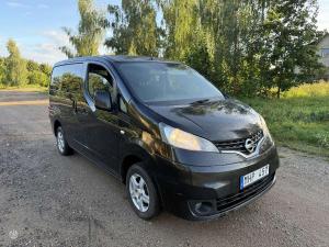 Black Nissan NV200 2012 in Kaunas, with an engine capacity of 1.46 L and mileage of 300 thousand km for 2999 €, photo 3 on AUTOMOTO.COM.LV