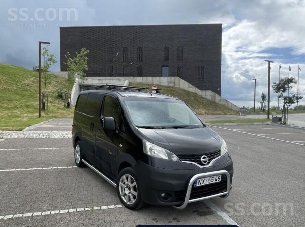 Melns Nissan NV200 2011 Rēzekne, ar dzinēja tilpumu 1.50 L un nobraukumu 292 tūkst. km par 4961 €, foto 1 vietnē AUTOMOTO.COM.LV