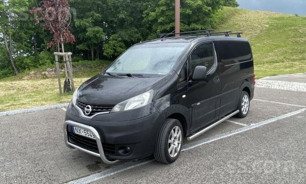 Melns Nissan NV200 2011 Rēzekne, ar dzinēja tilpumu 1.50 L un nobraukumu 292 tūkst. km par 4961 €, foto 2 vietnē AUTOMOTO.COM.LV