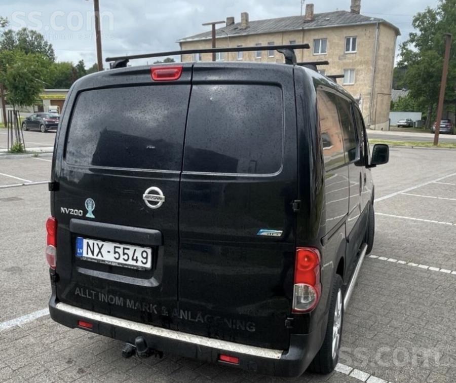 Черный Ниссан NV200 2011 в Резекне, объемом двигателя 1.50 л и пробегом 292 тыс. км за 4961 €, фото 6 на AUTOMOTO.COM.LV