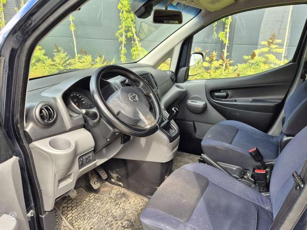 Синий Ниссан NV200 2010 в Вильнюс, объемом двигателя 1.50 л и пробегом 264 тыс. км за 3950 €, фото 5 на AUTOMOTO.COM.LV