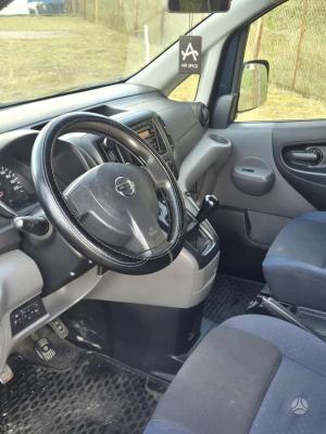 Blue Nissan NV200 2010 in Vilnius, with an engine capacity of 1.50 L and mileage of 265 thousand km for 3500 €, photo 6 on AUTOMOTO.COM.LV