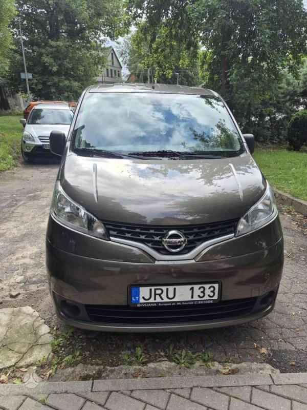 Brūns Nissan NV200 2017 Kauņa, ar dzinēja tilpumu 1.46 L un nobraukumu 75 tūkst. km par 12500 €, foto  vietnē AUTOMOTO.COM.LV