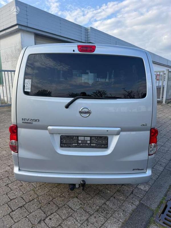 Pelēks Nissan NV200 2013 Šauļi, ar dzinēja tilpumu 1.50 L un nobraukumu 215 tūkst. km par 6500 €, foto 6 vietnē AUTOMOTO.COM.LV