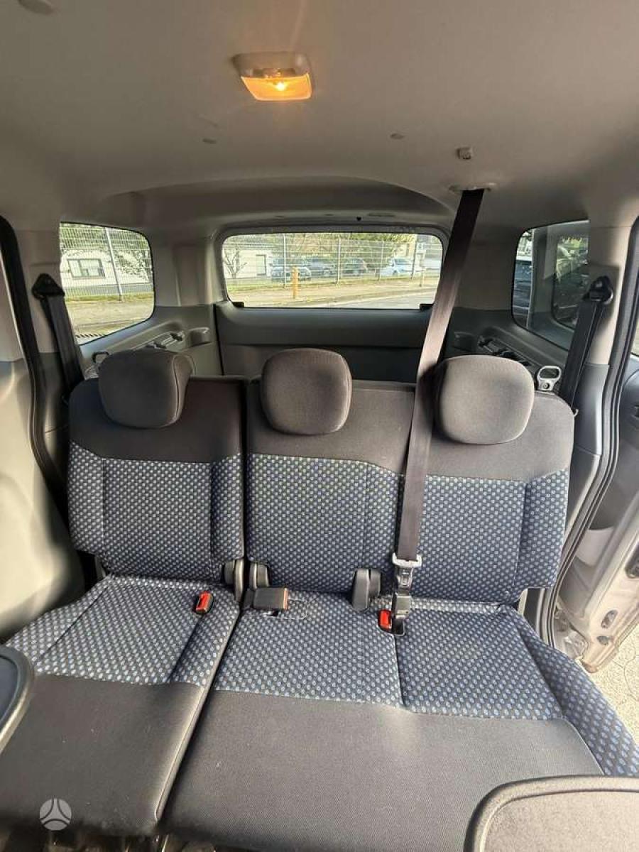 Pelēks Nissan NV200 2013 Šauļi, ar dzinēja tilpumu 1.50 L un nobraukumu 215 tūkst. km par 6500 €, foto 10 vietnē AUTOMOTO.COM.LV