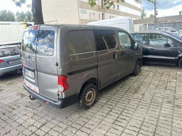 Nissan NV200 2013 AlÄ«ta vietnÄ PelÄks Nissan NV200 2013 AlÄ«ta, ar dzinÄja tilpumu 1.50 L un nobraukumu 260 tÅ«kst. km par 1400 ā¬, foto 4 vietnÄ AUTOMOTO.COM.LV