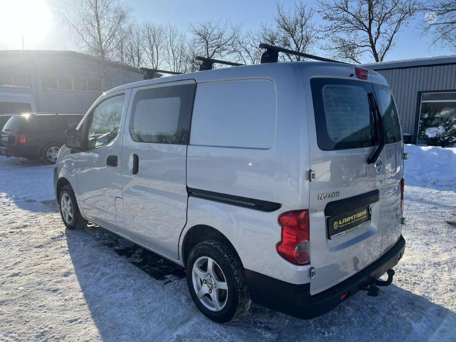 Grey Nissan NV200 2014 in Telschi, with an engine capacity of 1.46 L and mileage of 132 thousand km for 4200 €, photo 9 on AUTOMOTO.COM.LV