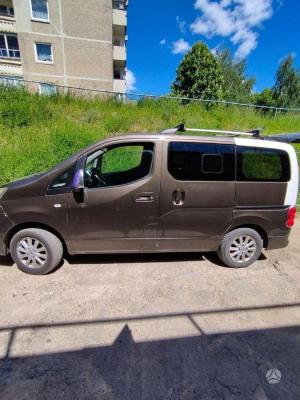 Pelēks Nissan NV200 2016 Viļņa, ar dzinēja tilpumu 1.60 L un nobraukumu 248 tūkst. km par 3800 €, foto 3 vietnē AUTOMOTO.COM.LV