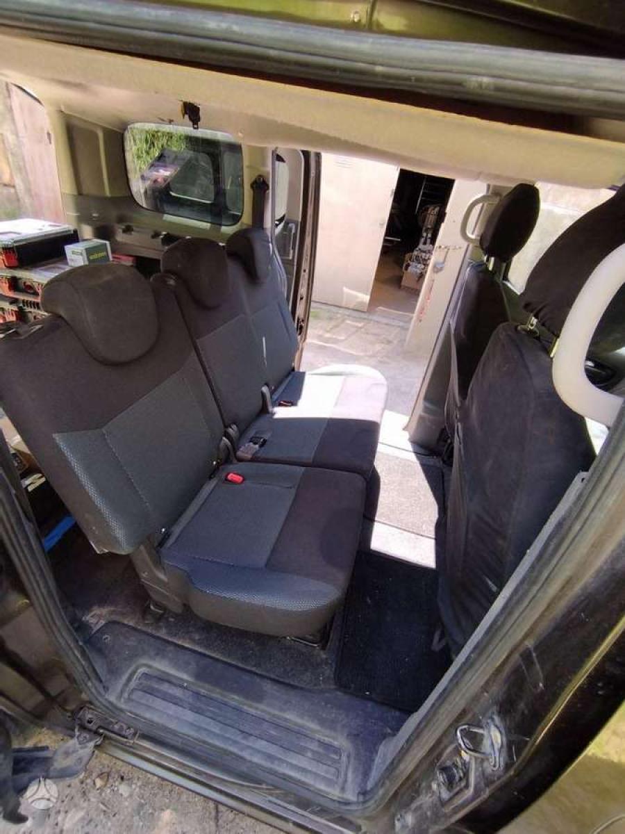 Pelēks Nissan NV200 2016 Viļņa, ar dzinēja tilpumu 1.60 L un nobraukumu 248 tūkst. km par 3800 €, foto 11 vietnē AUTOMOTO.COM.LV