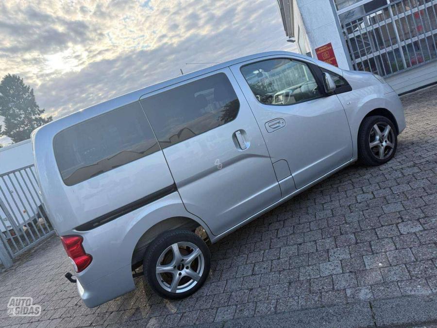 Pelēks Nissan NV200 2013 Šauļi, ar dzinēja tilpumu 1.50 L un nobraukumu 215 tūkst. km par 5950 €, foto 3 vietnē AUTOMOTO.COM.LV