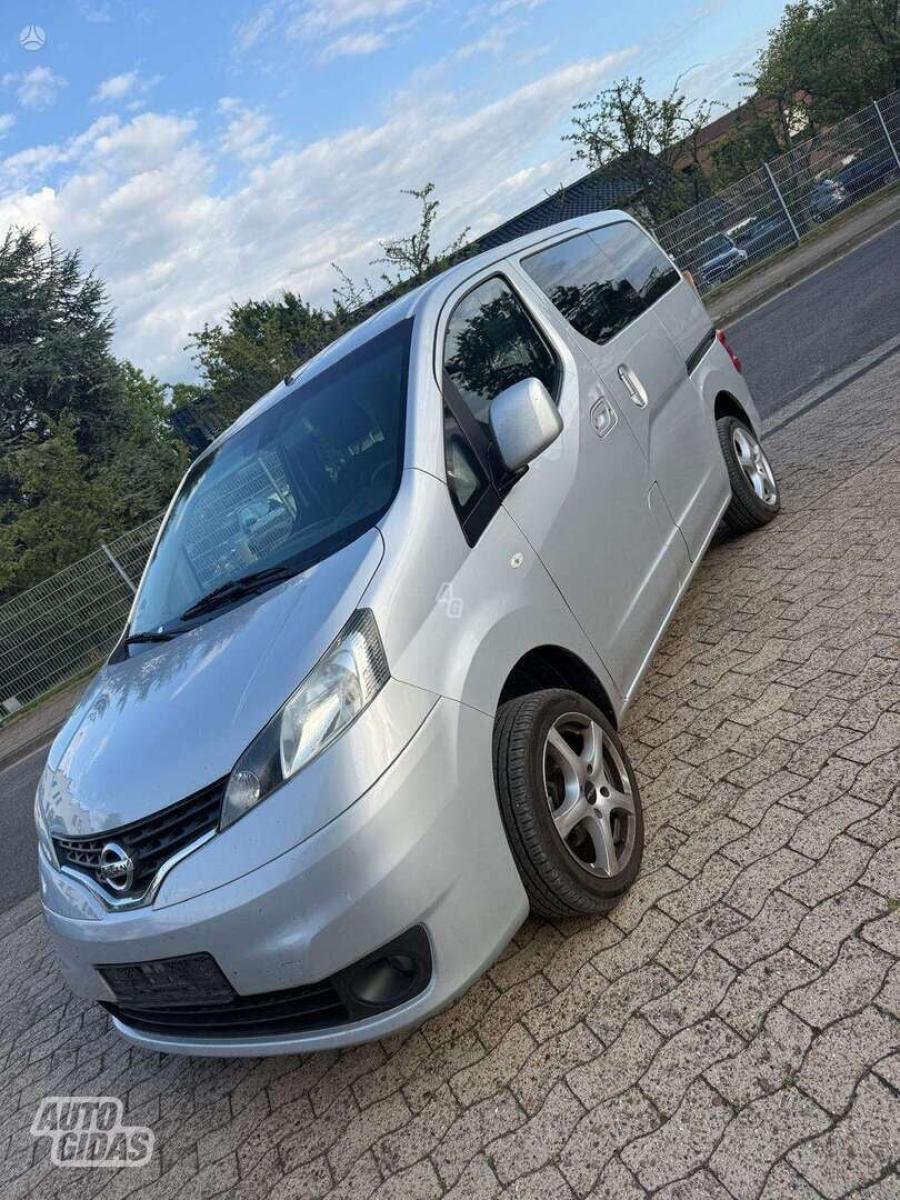 Pelēks Nissan NV200 2013 Šauļi, ar dzinēja tilpumu 1.50 L un nobraukumu 215 tūkst. km par 5950 €, foto 5 vietnē AUTOMOTO.COM.LV