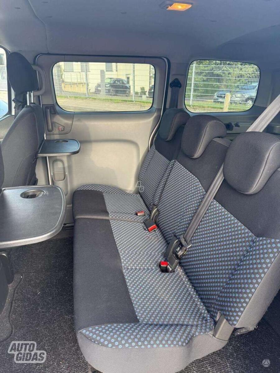 Pelēks Nissan NV200 2013 Šauļi, ar dzinēja tilpumu 1.50 L un nobraukumu 215 tūkst. km par 5950 €, foto 12 vietnē AUTOMOTO.COM.LV