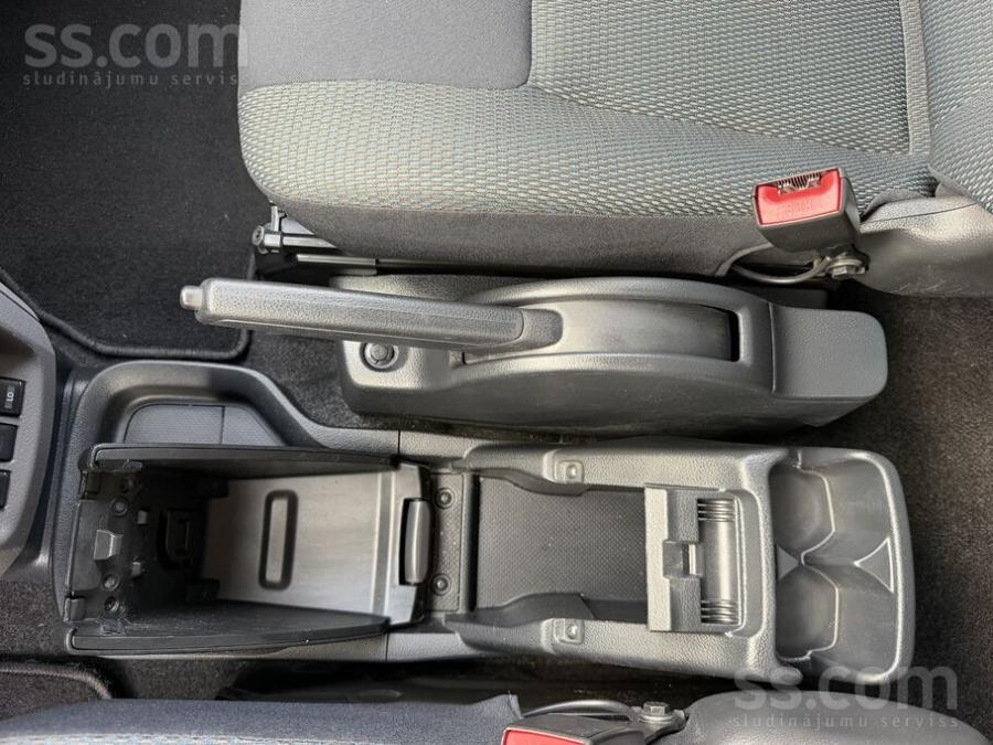 Pelēks Nissan NV200 2020 Rīga, ar dzinēja tilpumu 0.00 L un nobraukumu 32 tūkst. km par 21350 €, foto 10 vietnē AUTOMOTO.COM.LV
