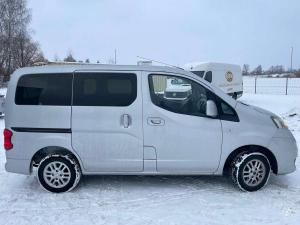 Pelēks Nissan NV200 2012 Alīta, ar dzinēja tilpumu 1.46 L un nobraukumu 140 tūkst. km par 4200 €, foto 3 vietnē AUTOMOTO.COM.LV