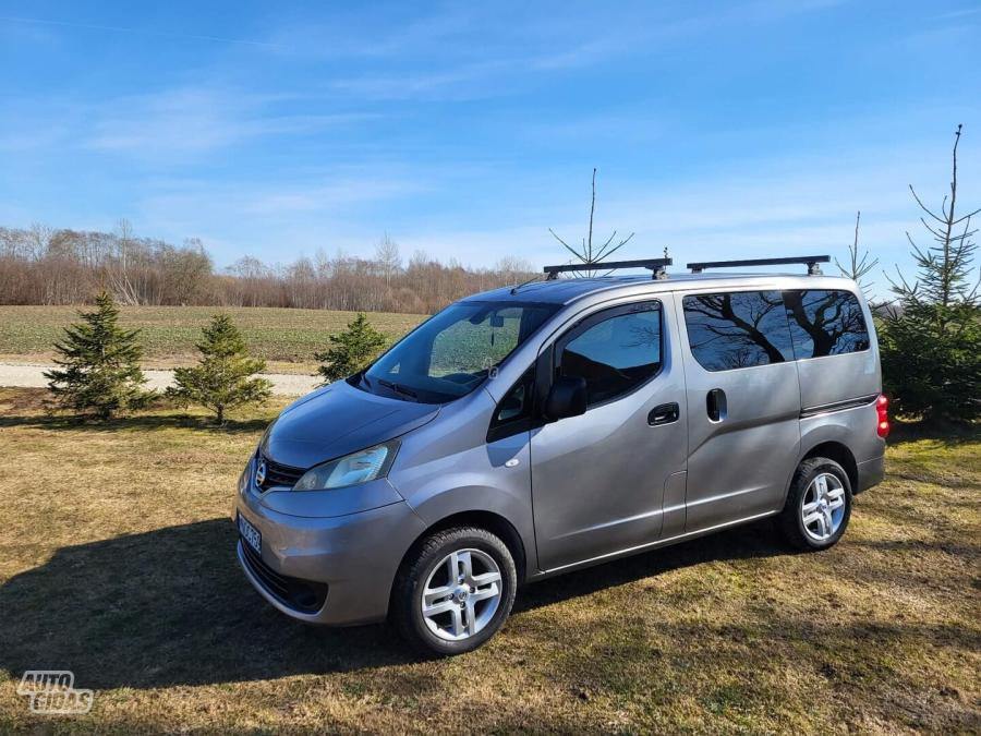 Pelēks Nissan NV200 2013 Šauļi, ar dzinēja tilpumu 1.50 L un nobraukumu 202 tūkst. km par 5300 €, foto 1 vietnē AUTOMOTO.COM.LV