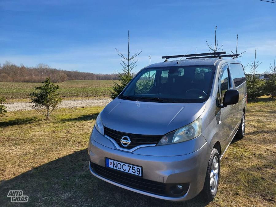 Pelēks Nissan NV200 2013 Šauļi, ar dzinēja tilpumu 1.50 L un nobraukumu 202 tūkst. km par 5300 €, foto 2 vietnē AUTOMOTO.COM.LV
