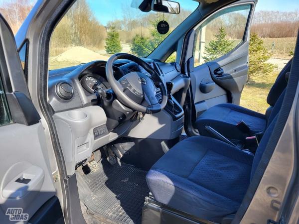 Pelēks Nissan NV200 2013 Šauļi, ar dzinēja tilpumu 1.50 L un nobraukumu 202 tūkst. km par 5300 €, foto 6 vietnē AUTOMOTO.COM.LV