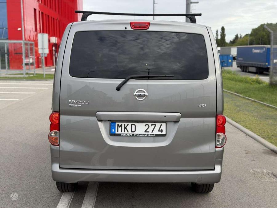 Серый Ниссан NV200 2013 в Клайпеда, объемом двигателя 1.46 л и пробегом 155 тыс. км за 6100 €, фото 7 на AUTOMOTO.COM.LV