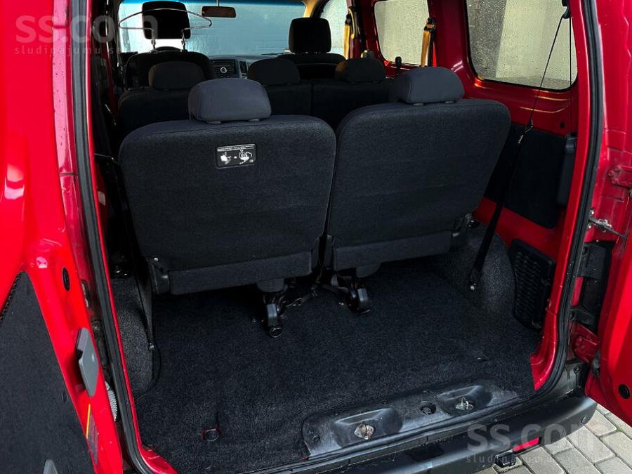 Red Nissan NV200 2011 in Jelgava, with an engine capacity of 1.50 L and mileage of 210 thousand km for 7496 €, photo 14 on AUTOMOTO.COM.LV