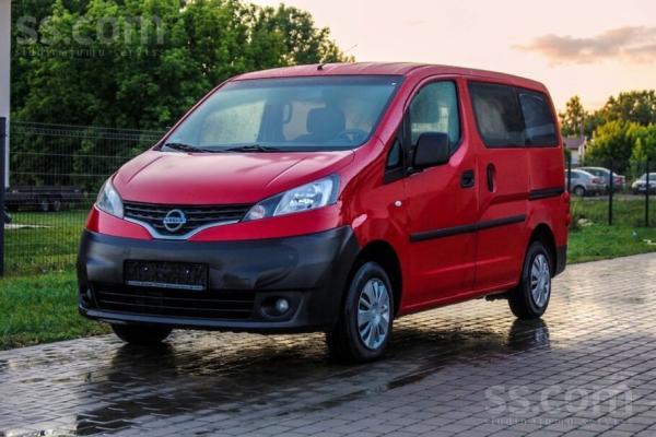 Red Nissan NV200 2011 in Jelgava, with an engine capacity of 1.50 L and mileage of 210 thousand km for 6796 €, photo 1 on AUTOMOTO.COM.LV