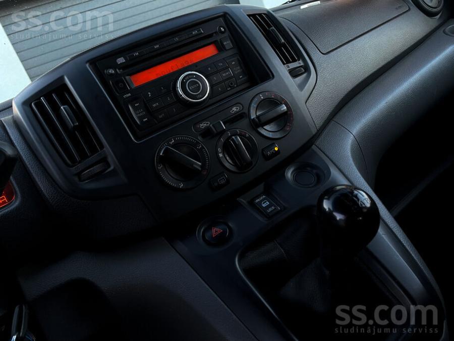 Sarkans Nissan NV200 2011 Jelgava, ar dzinēja tilpumu 1.50 L un nobraukumu 210 tūkst. km par 6796 €, foto 12 vietnē AUTOMOTO.COM.LV