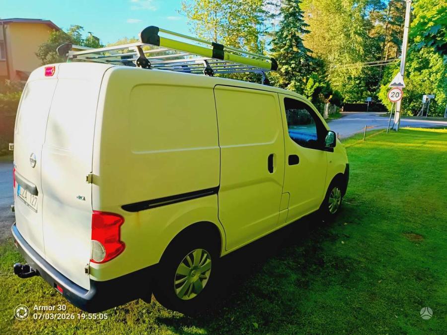 Balts Nissan NV200 2015 Viļņa, ar dzinēja tilpumu 1.46 L un nobraukumu 190 tūkst. km par 4800 €, foto 5 vietnē AUTOMOTO.COM.LV