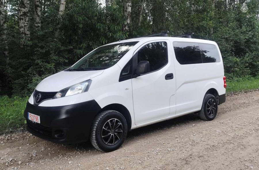 Белый Ниссан NV200 2015 в Шяуляй, объемом двигателя 1.50 л и пробегом 268 тыс. км за 5350 €, фото 1 на AUTOMOTO.COM.LV
