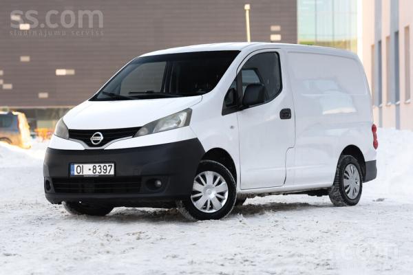 White Nissan NV200 2010 in Jelgava, with an engine capacity of 1.50 L and mileage of 299 thousand km for 3900 €, photo 1 on AUTOMOTO.COM.LV