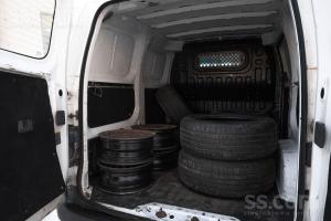 White Nissan NV200 2010 in Jelgava, with an engine capacity of 1.50 L and mileage of 299 thousand km for 2900 €, photo 13 on AUTOMOTO.COM.LV