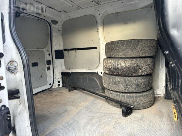 Balts Nissan NV200 2011 Jelgava, ar dzinēja tilpumu 1.50 L un nobraukumu 0 tūkst. km par 2450 €, foto 7 vietnē AUTOMOTO.COM.LV