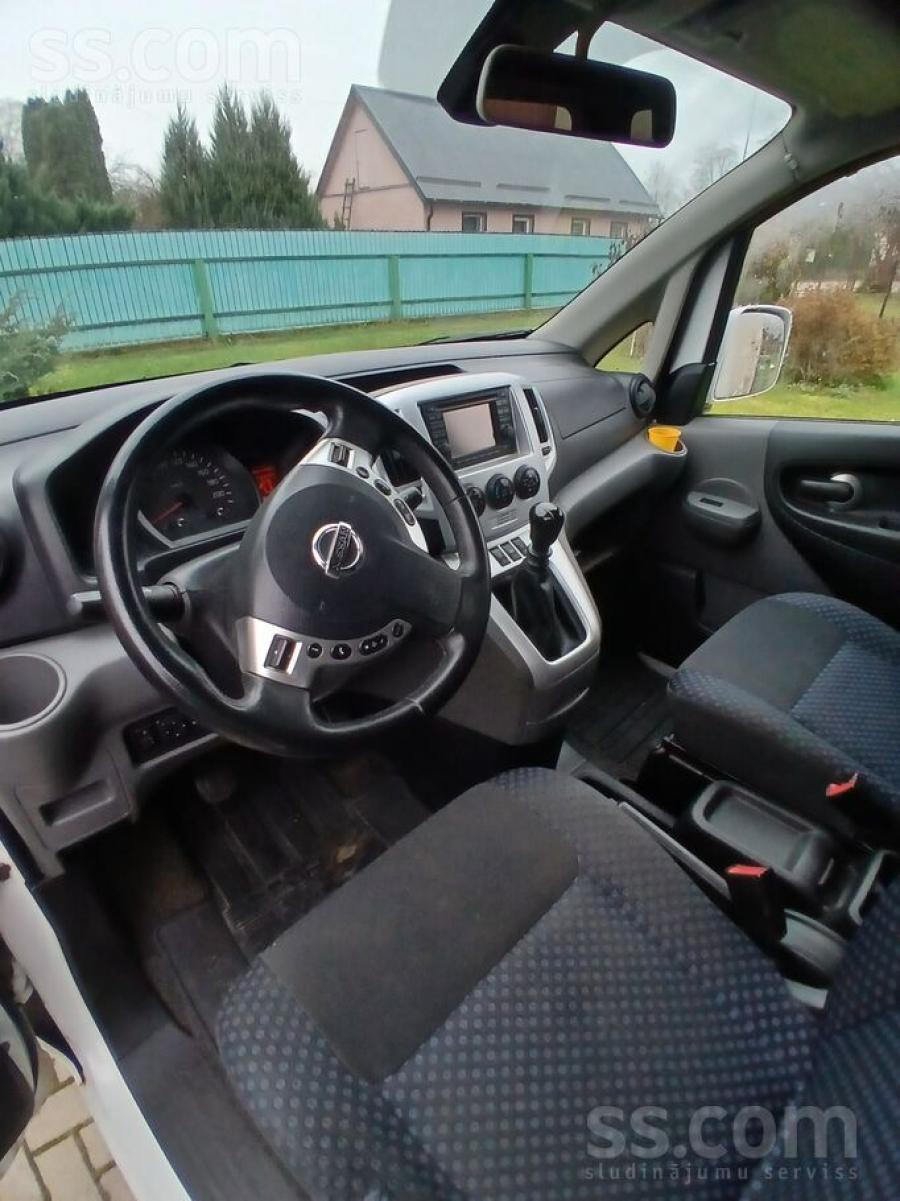 White Nissan NV200 2012 in Jekabpils, with an engine capacity of 1.50 L and mileage of 288 thousand km for 4800 €, photo 5 on AUTOMOTO.COM.LV