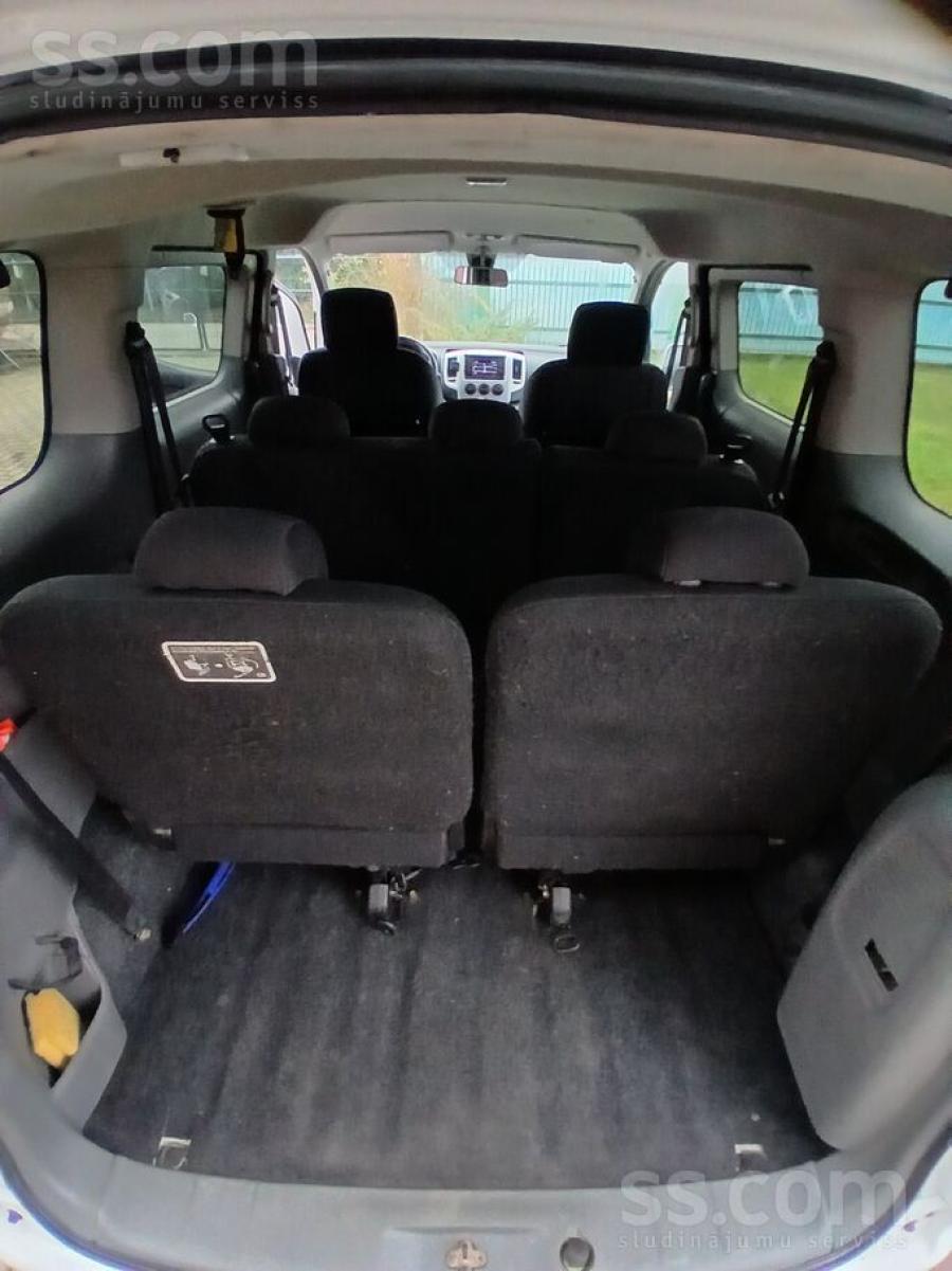 White Nissan NV200 2012 in Jekabpils, with an engine capacity of 1.50 L and mileage of 288 thousand km for 4800 €, photo 7 on AUTOMOTO.COM.LV