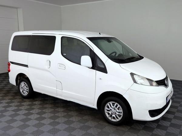 Белый Ниссан NV200 2013 в Таллин, объемом двигателя 1.50 л и пробегом 407 тыс. км за 1299 €, фото 9 на AUTOMOTO.COM.LV