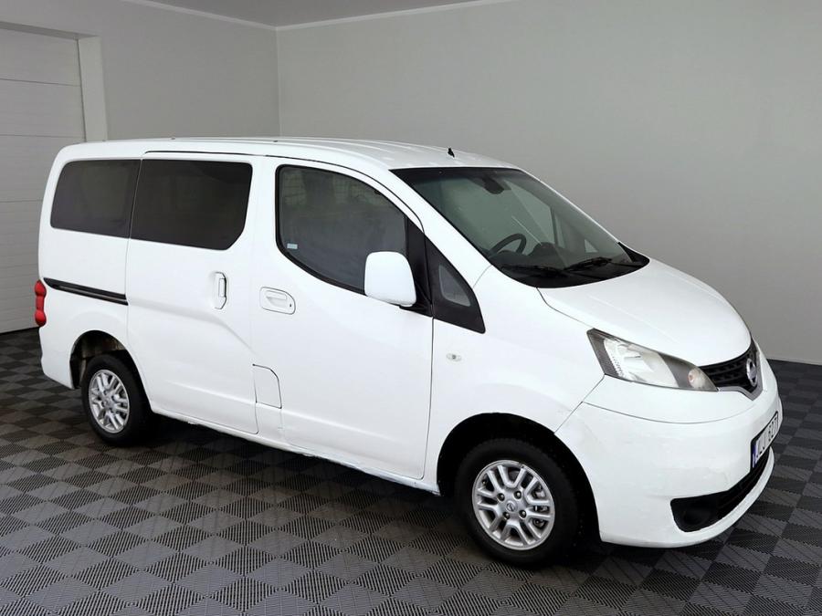 Balts Nissan NV200 2013 Tallina, ar dzinēja tilpumu 1.50 L un nobraukumu 407 tūkst. km par 1299 €, foto 10 vietnē AUTOMOTO.COM.LV