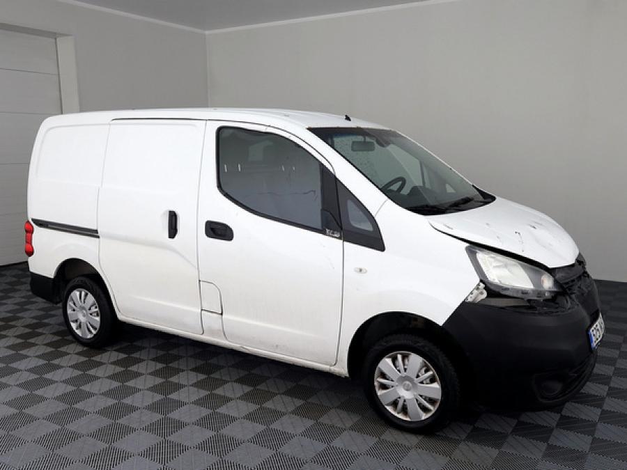 Белый Ниссан NV200 2014 в Таллин, объемом двигателя 1.50 л и пробегом 256 тыс. км за 1199 €, фото 1 на AUTOMOTO.COM.LV