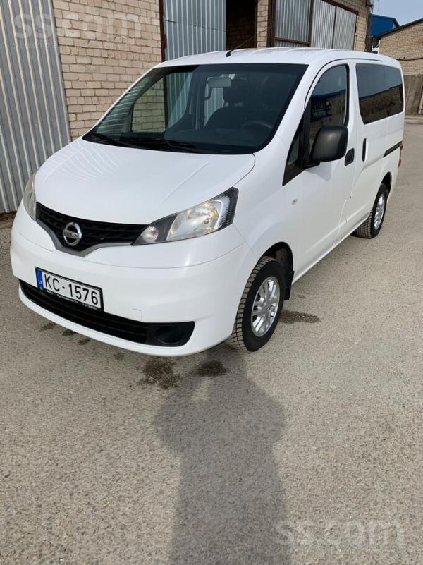 Balts Nissan NV200 2015 Saldus, ar dzinēja tilpumu 1.50 L un nobraukumu 178 tūkst. km par 3900 €, foto 1 vietnē AUTOMOTO.COM.LV